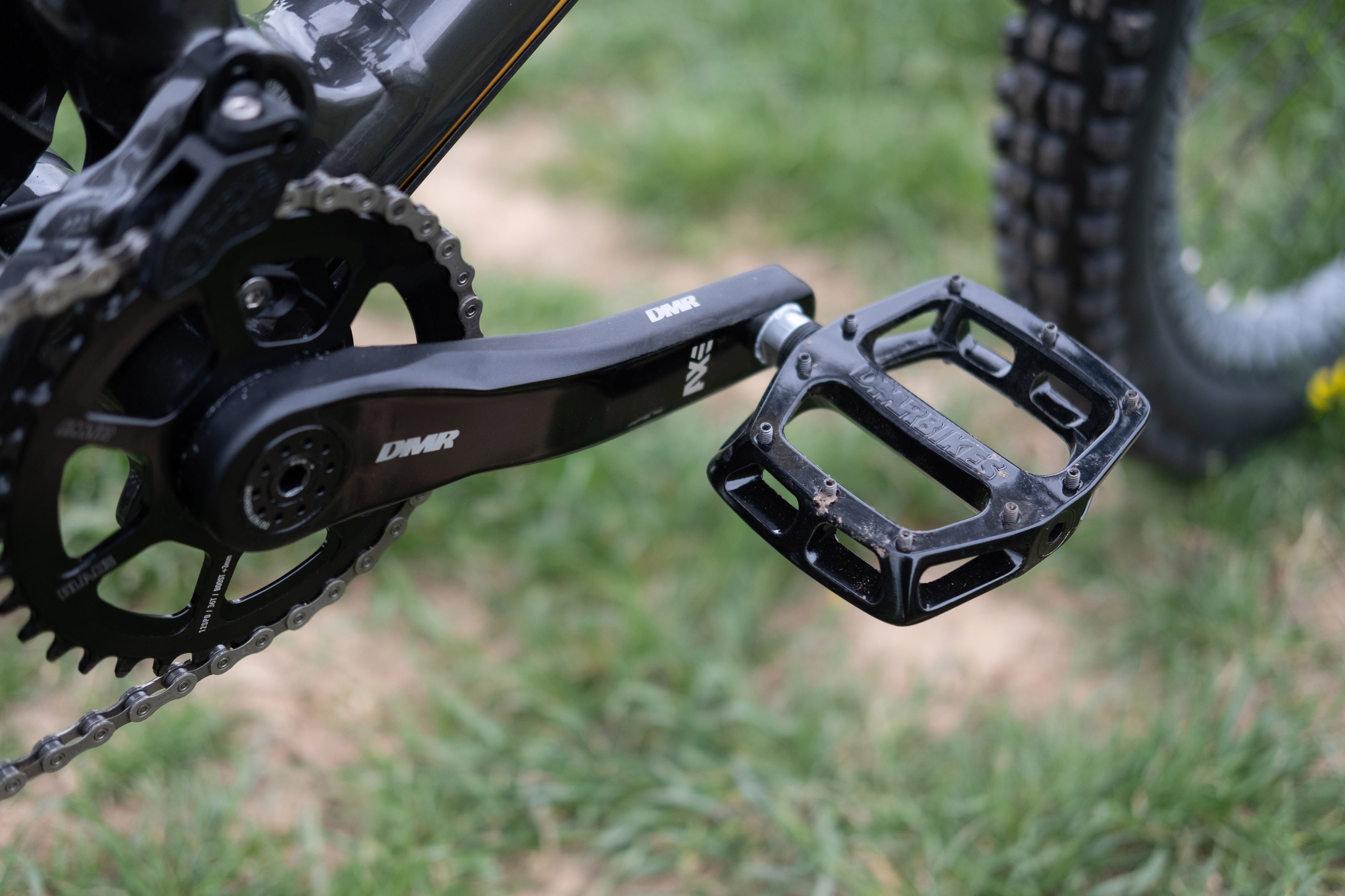DMR V12 - MTB Flat Pedal – DMR Bikes